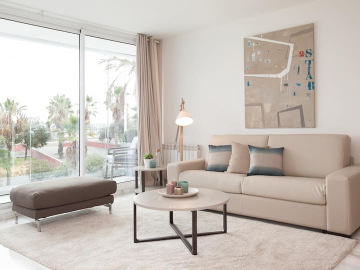 517- Beachfront Apartment - Barcelona