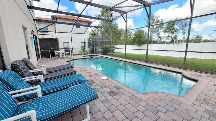 Executive Home En Comunidad Cerrada W / Piscina Spa, Sala De Juegos, Cerca De Tiendas - Florida