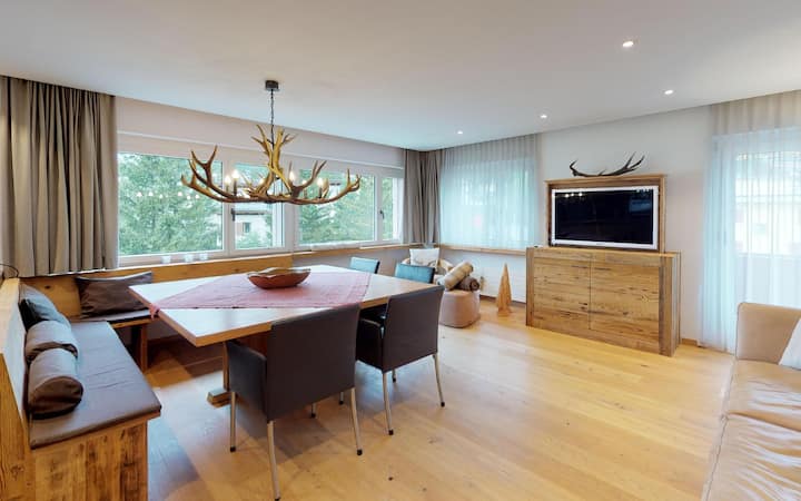 Apartmenthouse House Next To The Lake In St. - Saint Moritz