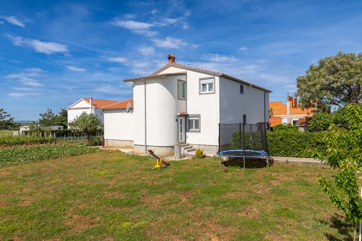 Perinic, No. 1 - Nin