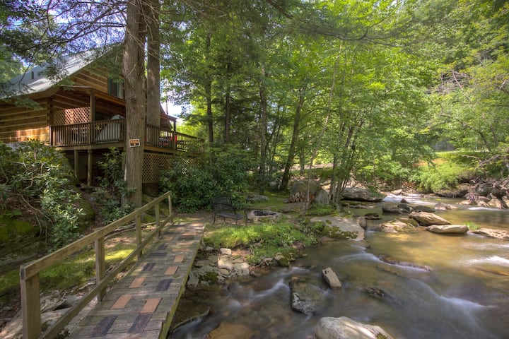 Cascade Dreams On Waterfall, Hot Tub, Wi-fi - Boone, NC