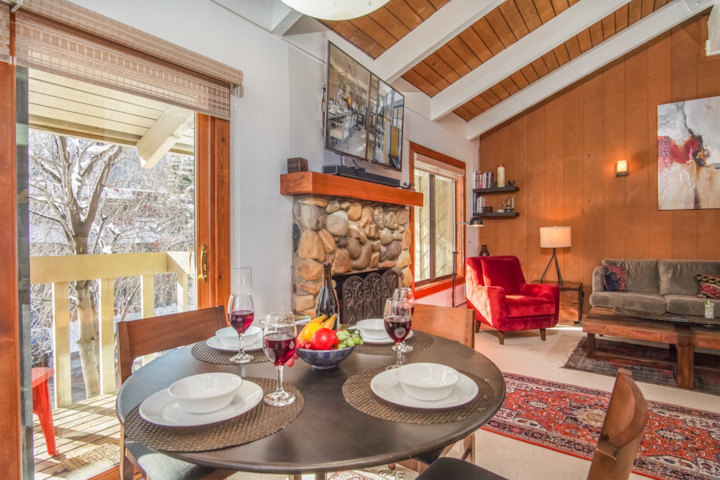 Sv102 - Walk To Lifts & Town - Hot Tub & Pool - Ketchum, ID