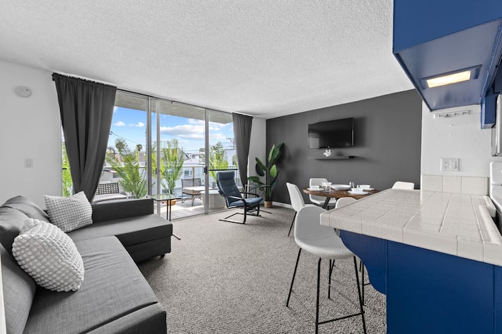 Redondo Terrace - San Diego, CA