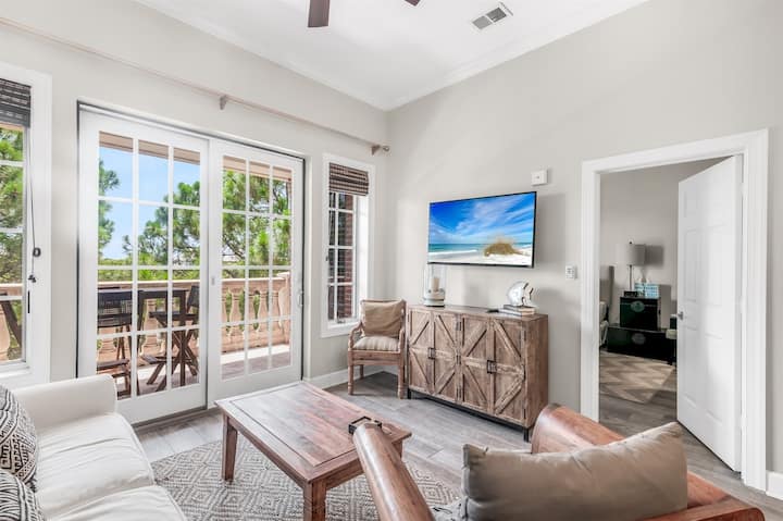 Newly Renovated Condo Above Seacrest Shops, Wifi - Rosemary Beach, FL
