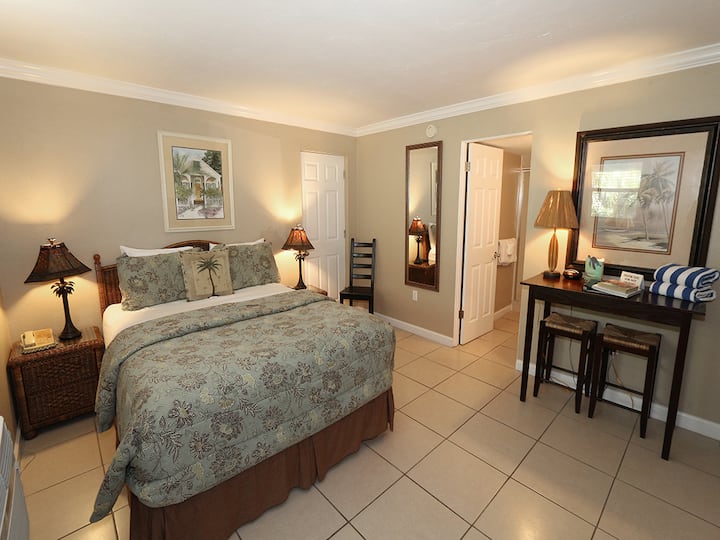 Silver Sands 1br Gulfside Comfort #255 By Rva - Longboat Key, FL