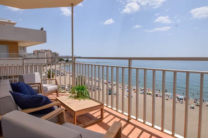 Ref: 200 Beachfront Apartment With Pool And Views - Fuengirola