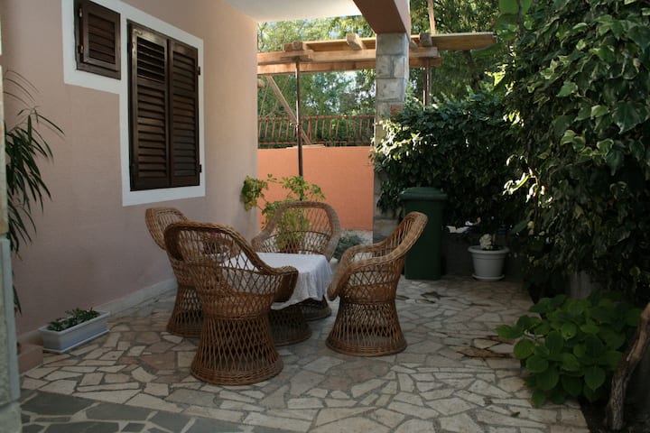 Two Bedroom Apartment With Terrace Orebić, Pelješac (A-4579-b) - Korčula