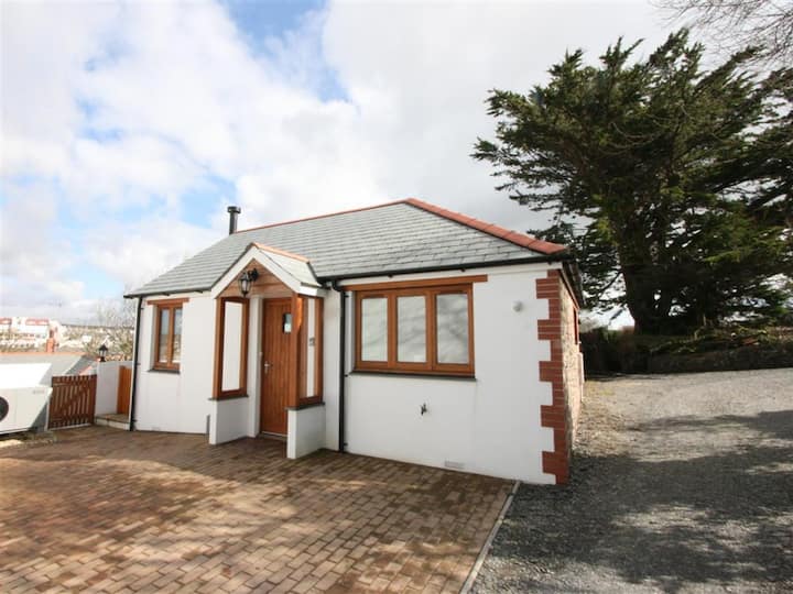 Combermere Cottage, Bude, Glimpses Of Canal & Sea - Stratton
