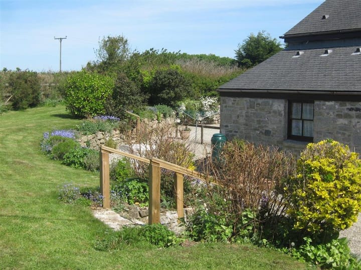 Lilliput, Mabe, Far Views Of The Countryside - St Mawes