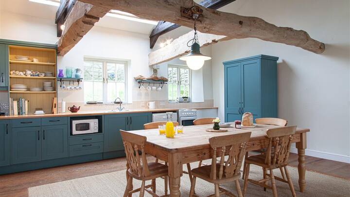 Converted Granary Loft, Rural Setting, Sea Views - Fowey