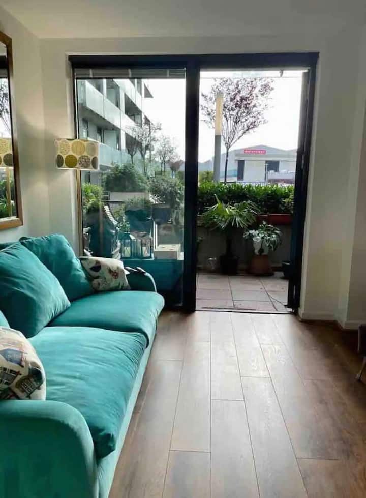 Luxury Waterside Apartment - Glasgow