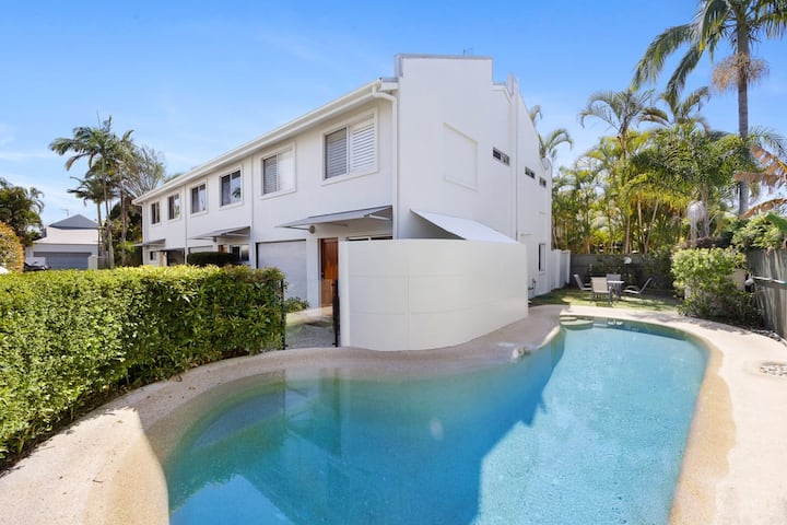 The Islander: Tropical Noosa Getaway - Noosa Heads