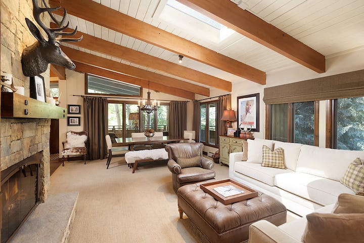 Little Nell Condominiums 11 | Top Floor Condo - Aspen, CO