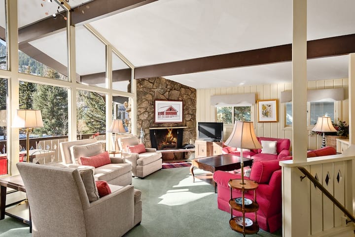 118 E. Bleeker St. | 2 Level Home W/ Private Deck - Aspen