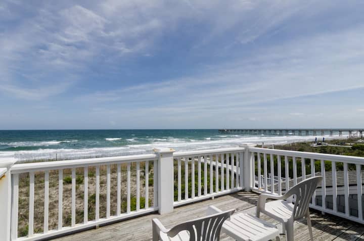 Charming Beachfront Bungalow In Wrightsville Beach - Wilmington, NC
