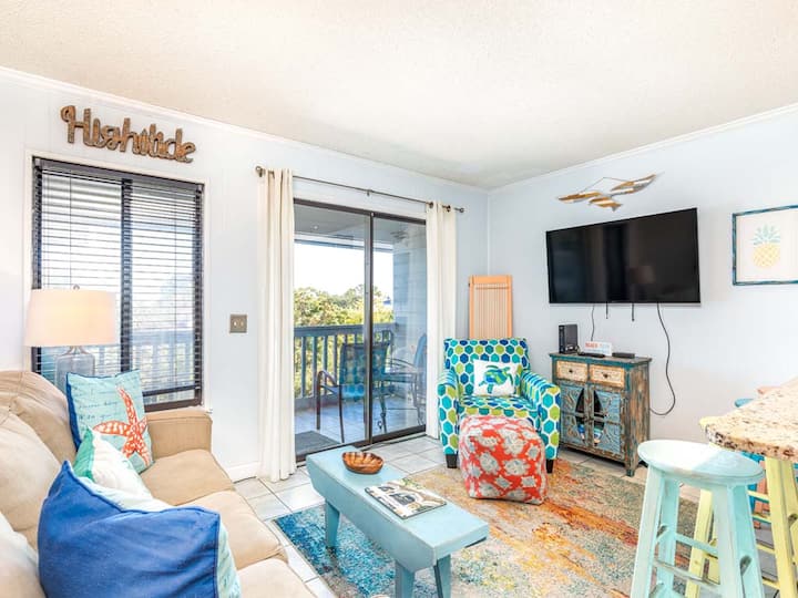 Beach Racquet A330 | Community Pool + Beach Access - Tybee Island, GA