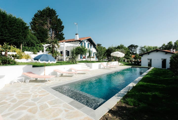Maison Centre Guethary Piscine Accès Océan à Pied - Urrugne