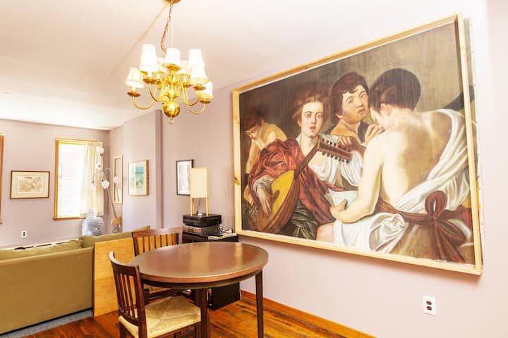 Eccentric South Philly Townhome -Sleeps 4- Stadium - Citizens Bank Park - Philadelphia