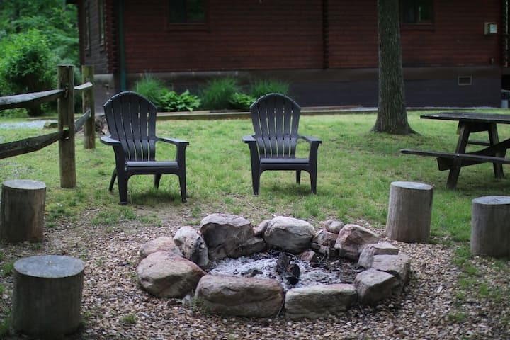 Top 12 Pet-Friendly Cabins In Luray, Virginia - Updated 2024 | Trip101