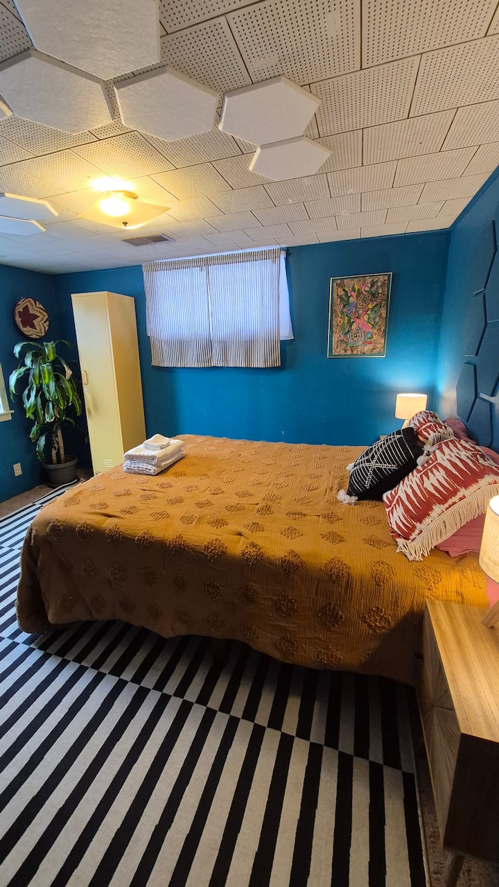 Jungle Room – Boho Summer Vibes Near Trails & Tow - Bozeman, MT