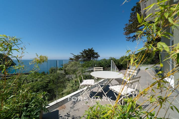Romantic Sea View Escape | Terrace | Parking |1bed - Lynmouth