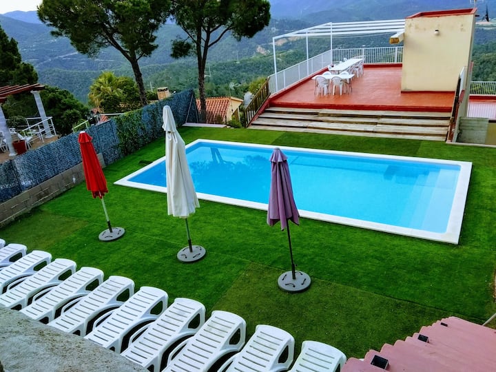 Villa Carmina, Private Pool, Sleeps Up To 12 Peopl - Tossa de Mar