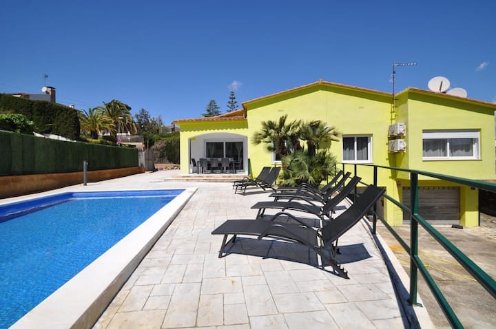 Villa Bloom – 8 Personnes | Climatisation | Piscin - Blanes