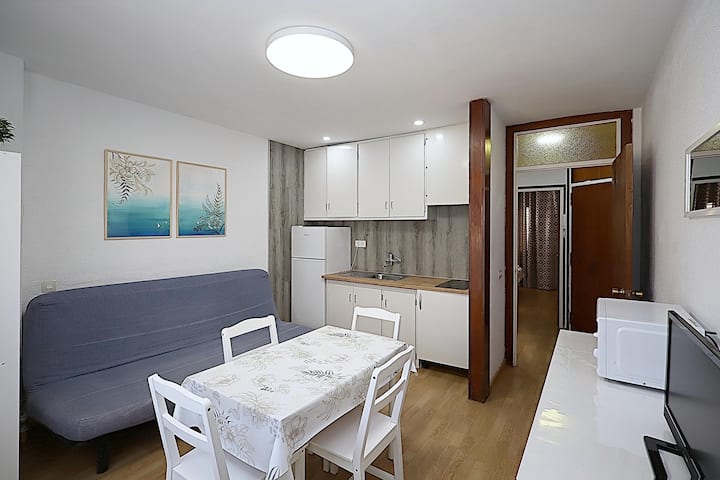 Appartement Iris, à 100m De La Plage. Wifi - Lloret de Mar