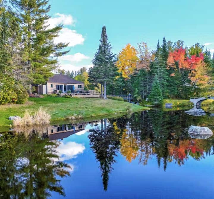 Lux Waterfront Cottage At Faraway Pond - New Hampshire