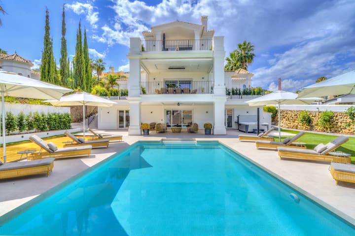 Fantastic Luxury Villa Near Marbella - Marbella