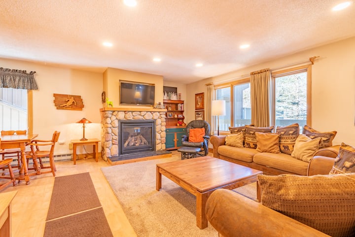 Ten Mile Haus A3 - 3 Bedroom Condo - Copper Mountain, CO