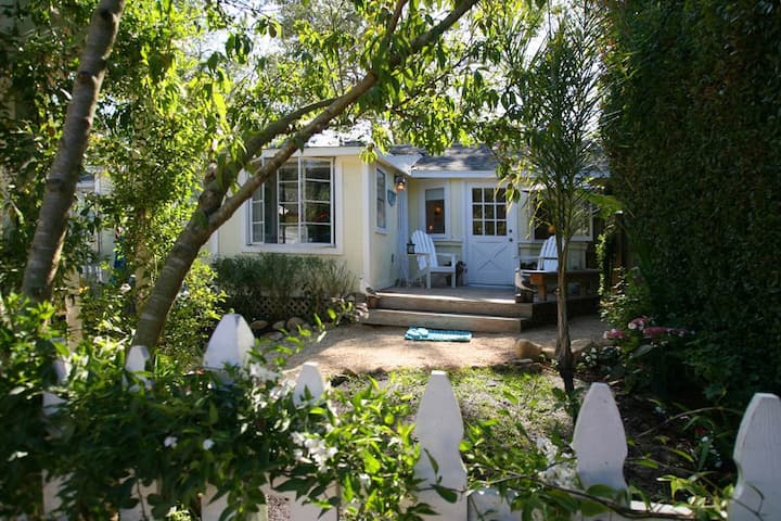Seashore Retreat - Perfect Family Cottage By The Beach - Montecito, CA