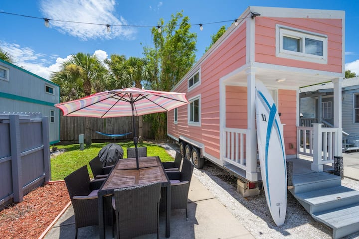 Tiny Coral Oasis-  Beachy Tiny House For Your Geta - Siesta Key, FL