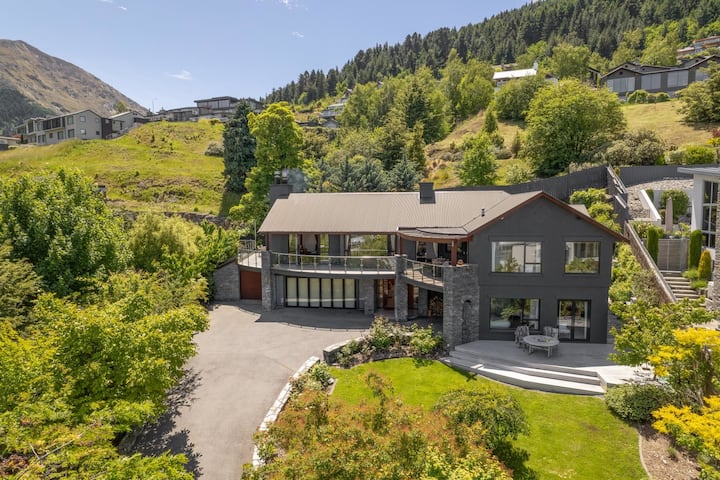 Shambala: Luxury Villa With Queenstown Views - Queenstown
