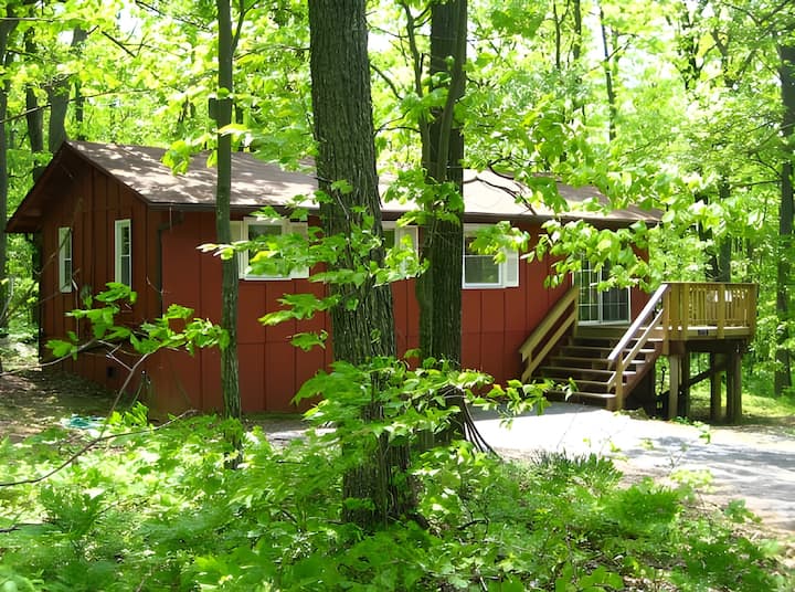 #1 Hot Tub Heaven Cabin #1 - Delaplane Cellars, Delaplane