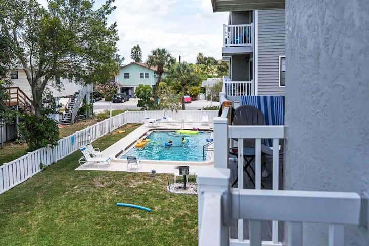Fountain Head 6 - Condo 2 Bedroom / 1.5 Bath , Max - Anna Maria Island, FL