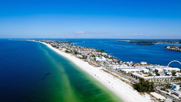 Gulf Watch 216 - Anna Maria Island - Condo 2 Bedro - Anna Maria Island, FL