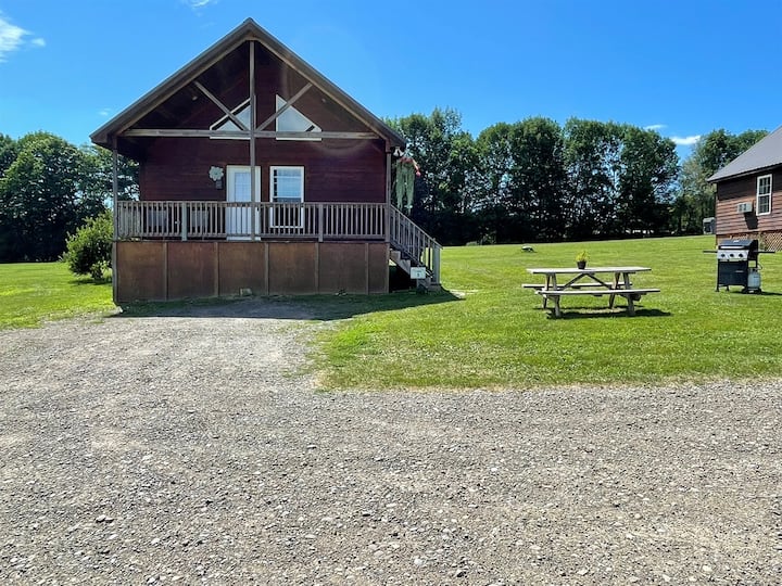 Cooperstown Double Play Cabins 4 Near Baseball - Cooperstown, NY