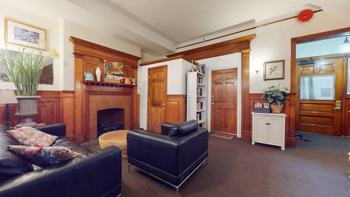 Large Private Room, Walk To Fenway, Bu, Hospitals - Cambridge, MA