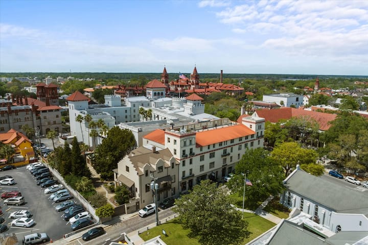 St. Augustine Condo, Bay Views & Historic Sites - St. Augustine, FL