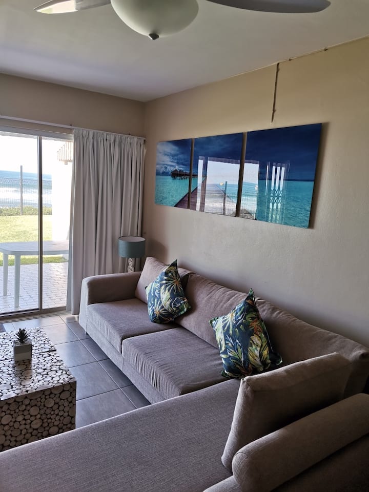 Charming 2 Bed Garden Apartment - uMhlanga