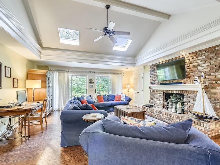 Single Level, 4br Home W/ Pool & Spa - Bluffton, SC