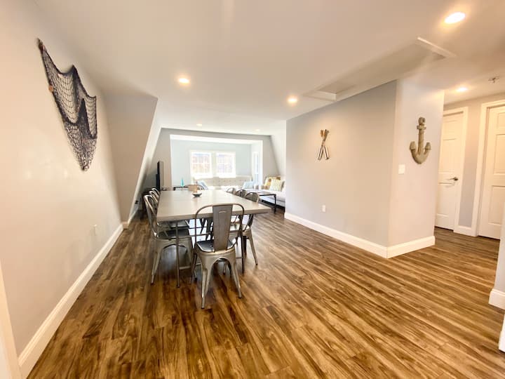 Roe Summer Cottage, Suite C - Watkins Glen, NY