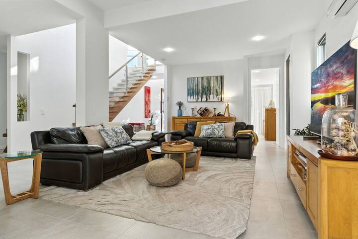 48 Boardrider Crescent - Marcoola