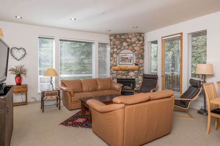 Snow Star 1- Wifi! Views! Short Walk To Ski Lifts! - Ketchum, ID