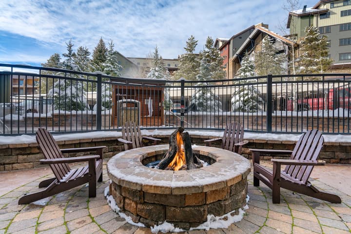 Steps From Ski Area Activities - Outdoor Hot Tubs - Steamboat Springs, CO