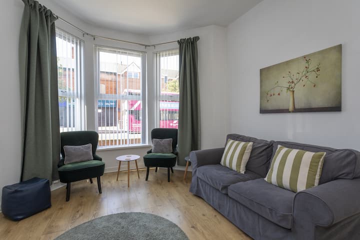 Albert Lodge - One Bedroom Apartment - Belfast