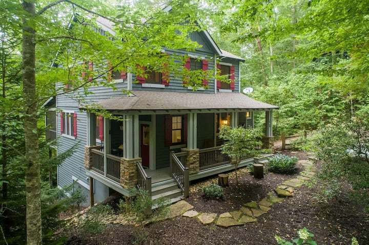 Bear Elegance - Resort Home With Lake Access - Tuckasegee, NC