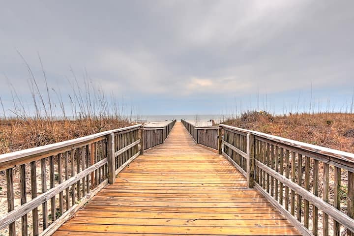 Hilton Head Get Away Only Steps From The Beach. - Hilton Head Island, SC