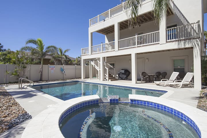 Modern Beach House  Pool & Hot Tub  2 Min Walk - South Padre Island